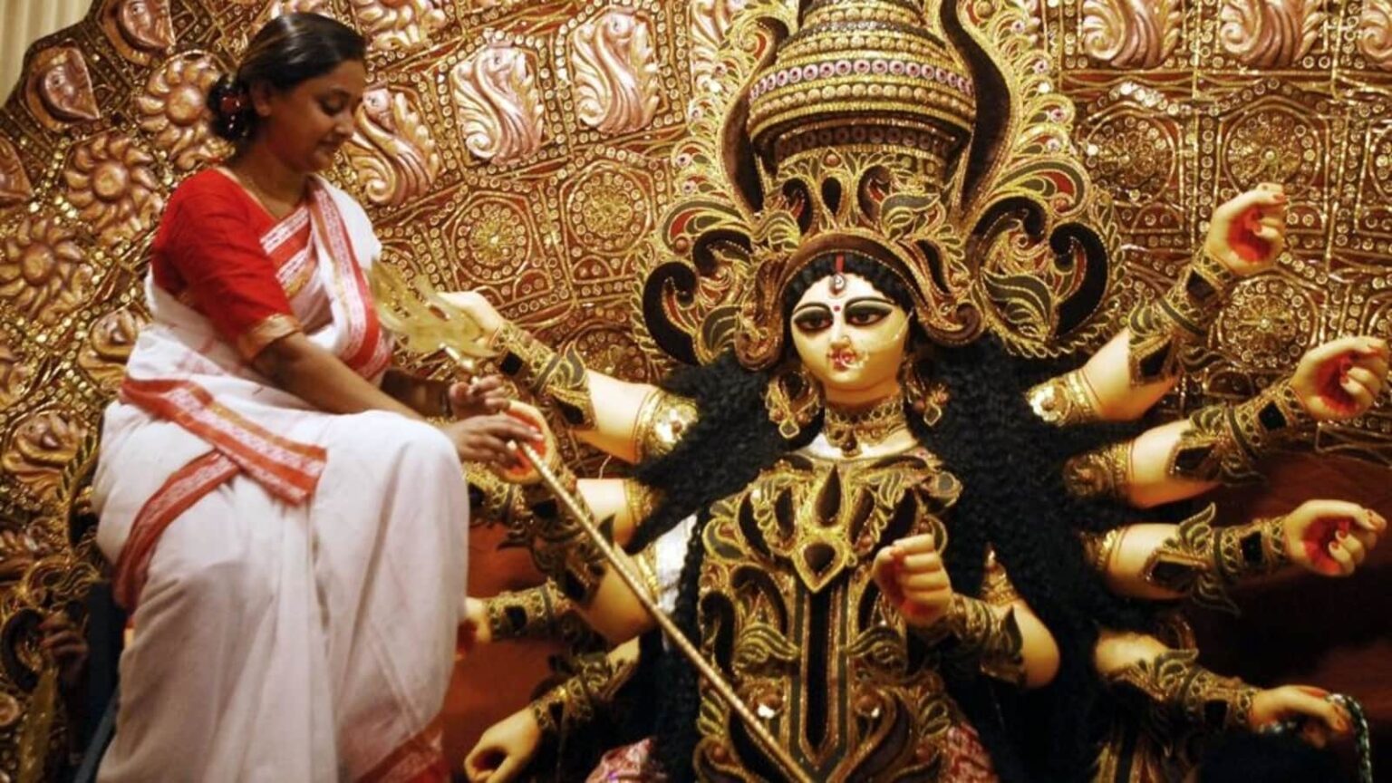 Making of Durga Pratima | The Creative Post